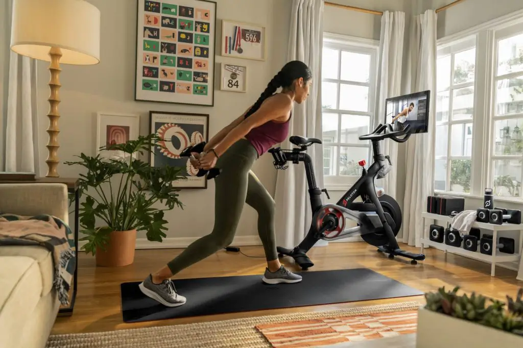 Peloton Workout Plan to stay healthy from home (Explained) – Nothing2Queen